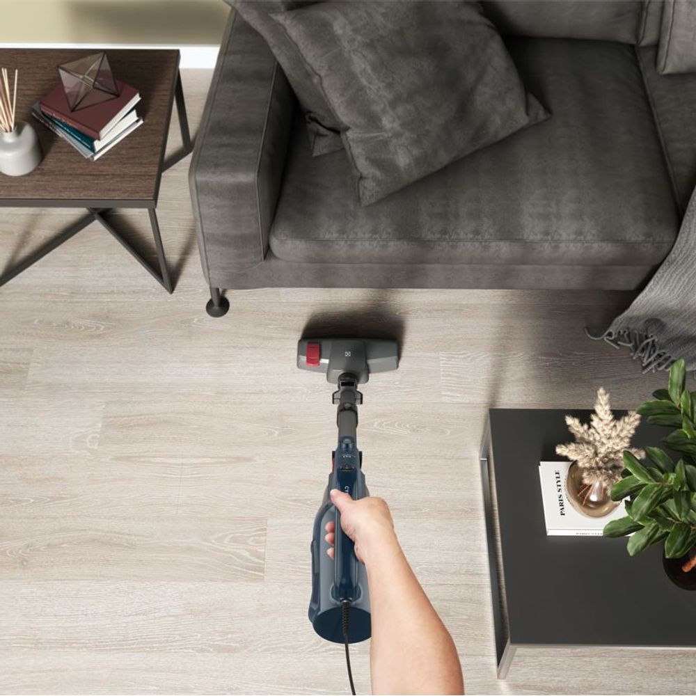 Aspiradora vertical electrolux cyclone power 3 en 1 PTE10 - Electrolux